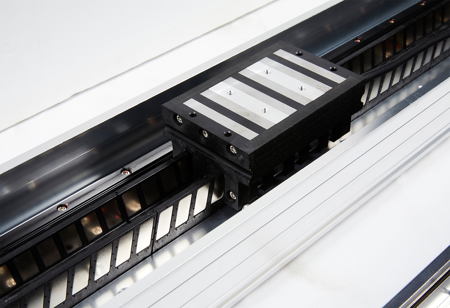 Renishaw’s optical encoders selected for ‘unique’ linear motor ...